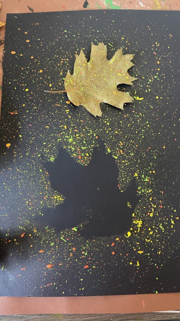 Herfst activiteit: Verf spatten op 2 manier zonder spatraam ...